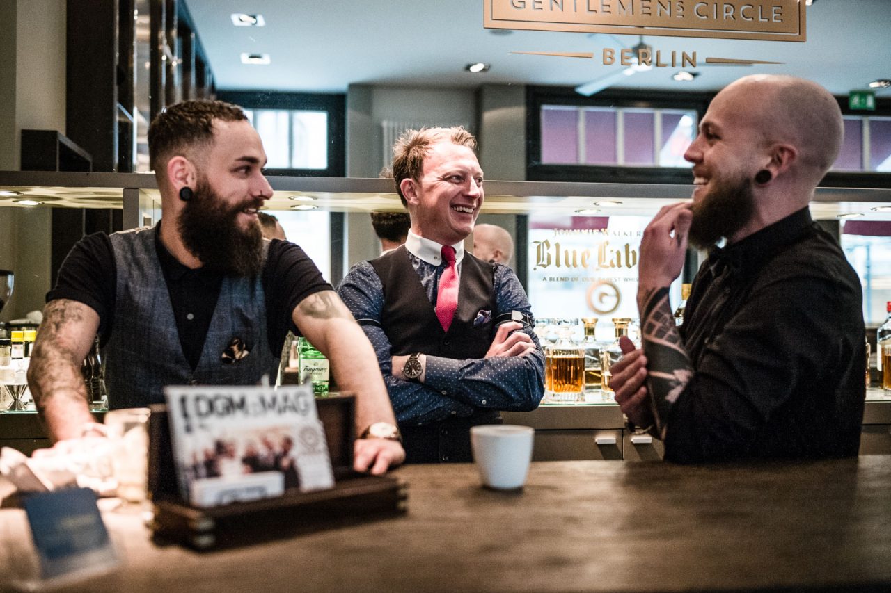 EIN TAG IM LEBEN VON – BARBIER - GARY | El-Tounsy Fotografie, Nady El ...